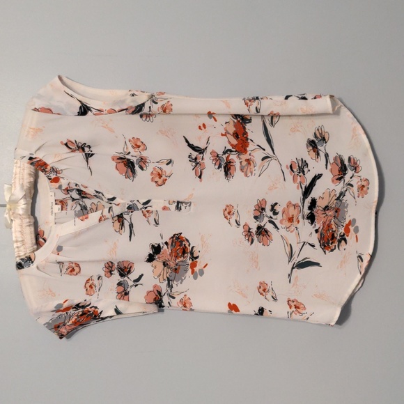 fun 2 fun | Tops | Fun2fun Stitch Fix White Floral Blouse | Poshmark